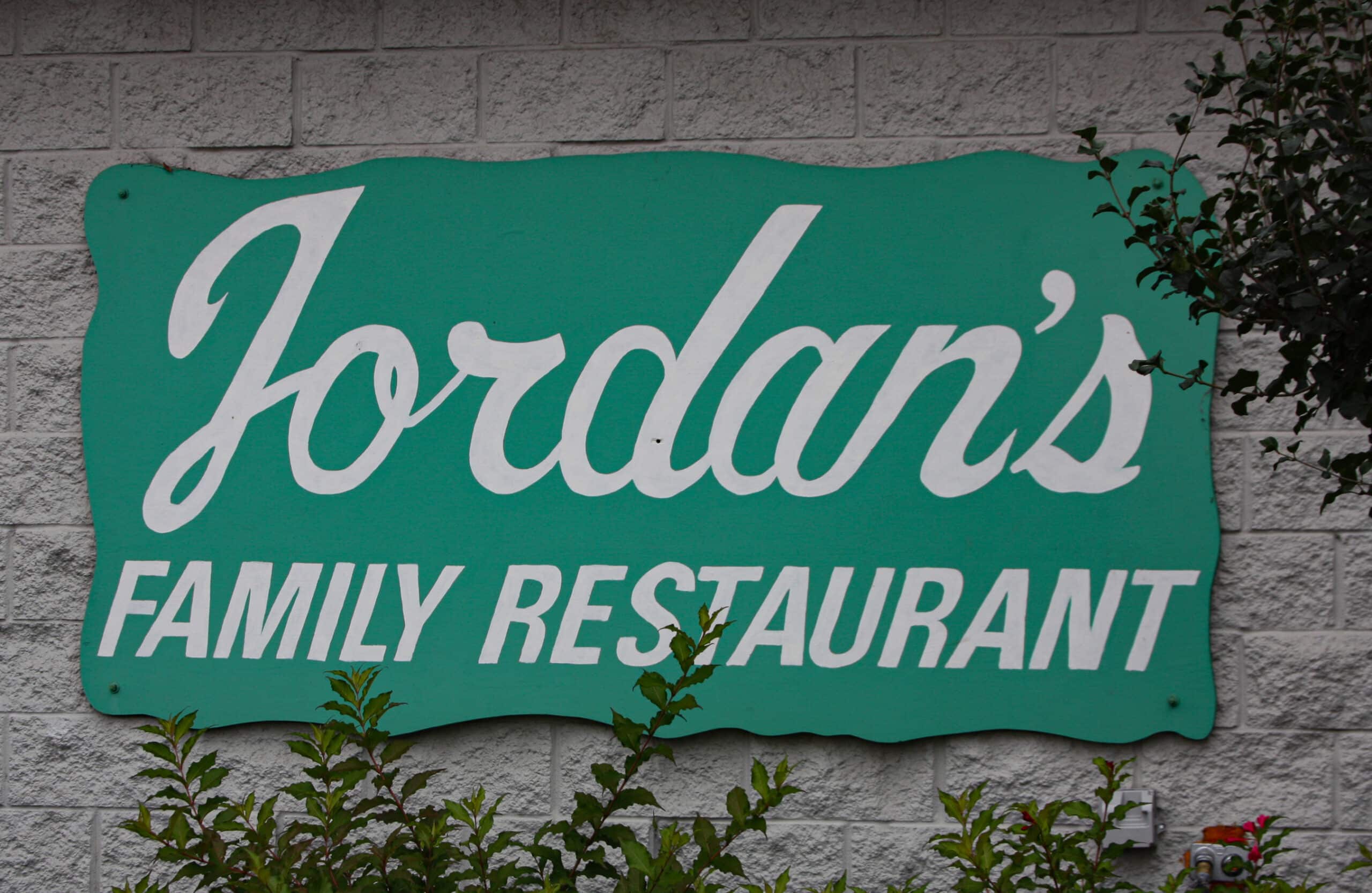 Jordan's Re-opens serving American and Mexican dishes - EL CENTRAL ...