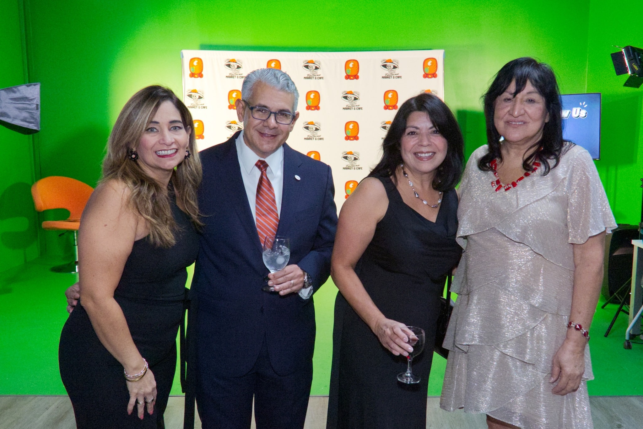DHDC Celebrates Founder Angie Reyes’ Retirement - EL CENTRAL Hispanic News
